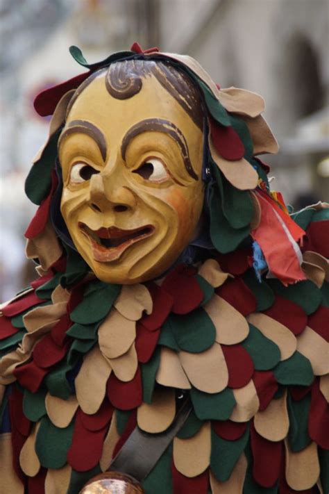 무료 이미지 남자 사람들 동상 초상화 사육제 종교 인간의 의류 닫기 군주 차려 입다 얼굴 미술 그림 신전 주교 머리 움직임 독일 새기는