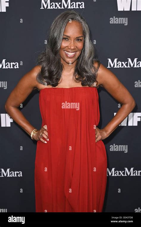 Mara Brock Akil At The Wif 2025 Award Ceremony At The Beverly Hilton