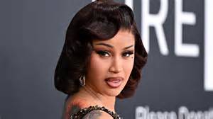 Cardi Bs Beehive Updo Made Her An Entire Foot Taller—see The Photos
