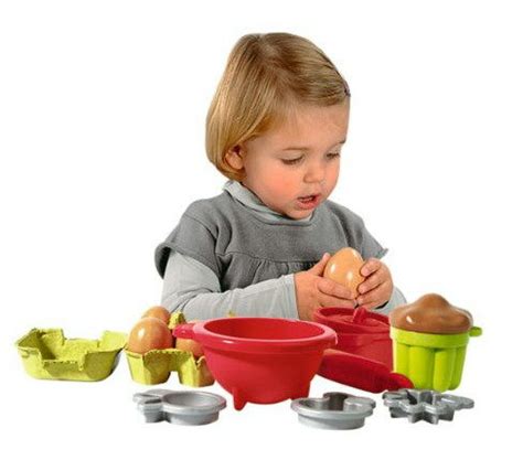 Игрушечная еда и посудка от Ecoiffier, Франция