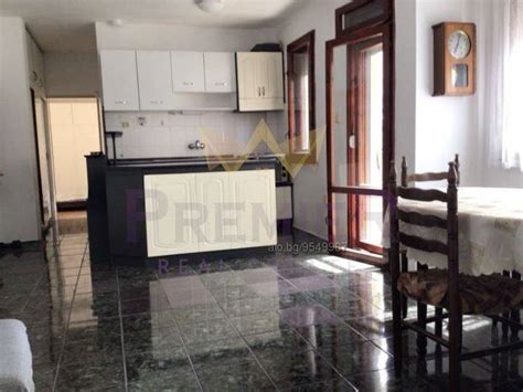 Варна Двустаен апартамент Погреби Двустаен апартамент под наем 63 кв м Обзаведен Непоследен ета