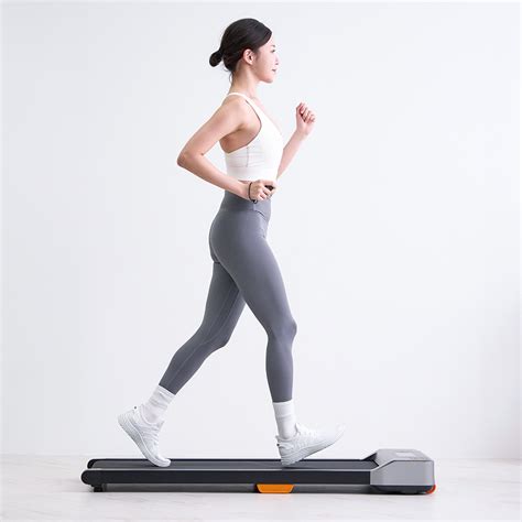 킹스미스 워킹패드 Z1se 가정용 런닝머신 아파트 워킹머신 실내 러닝 유산소 기구 킹스미스