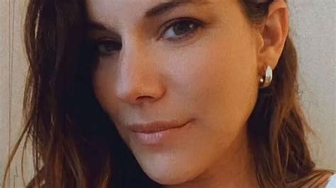 След семеен скандал със съпруга си Жена вкара двама тийнейджъри в леглото и направи тройка с