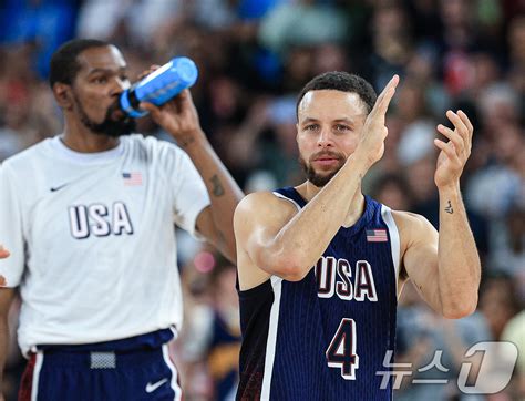 스테픈 커리 승리의 기쁨 뉴스1