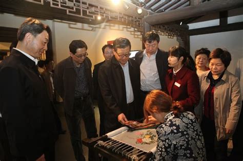 中国社会科学院院长王伟光一行来我馆参观 东台市博物馆