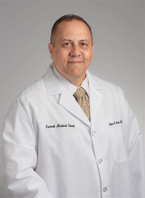 About Dr Noce Axis Spine