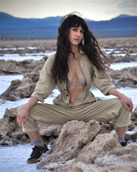 Sheila Vand Bio Age Net Worth And More Celebrity Sphere