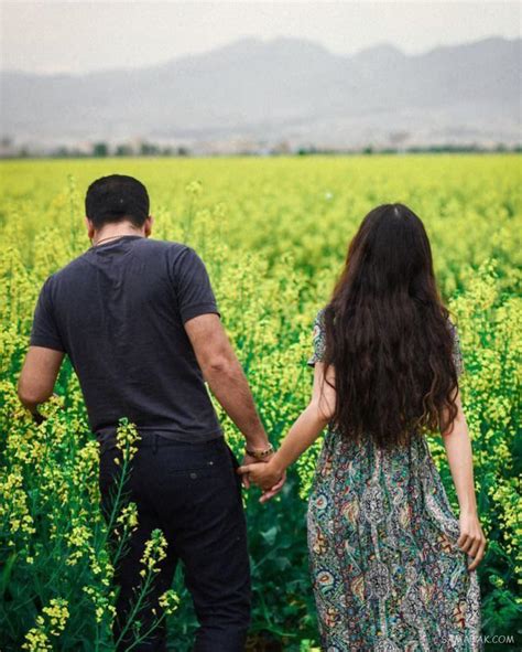 عکس دختر و پسر در آغوش هم روی تخت عکس عاشقانه زن و شوهر در آغوش هم