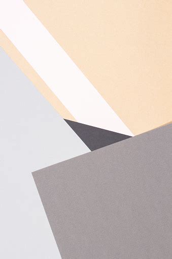 창조적 인 추상 적 기하학적 종이 배경 밝은 회색 검은 색과 갈색 공예 용지 맨 위 보기입니다 복사 공간 0명에 대한 스톡 사진 및 기타 이미지 Istock