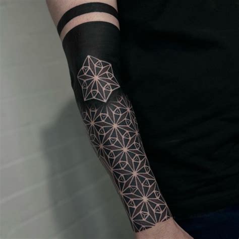 30 Striking Geometric Tattoo Sleeves Inspirational Designs Inku Paw