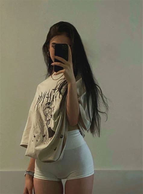 Пин от пользователя Katia Golyuk на доске Life в 2024 г Наряд на пляж Худые девушки Стиль одежды