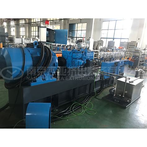 Polymer Engineering Granules Plastic Compounds Twin Screw Extruder