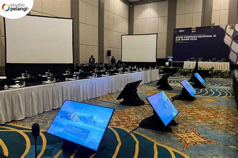 Melakukan Pengecekan Pada Led Tv Sebelum Digunakan Pada Acara Pelangi Event Production