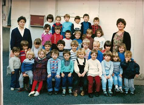 Photo De Classe Dernier Section De Maternelle De 1987 école Primaire
