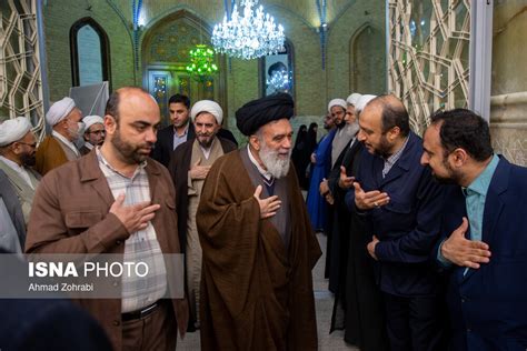 تصاویر اشک‌های مراجع و علمای قم در غم شهدای شاهچراغ از گریه آیت