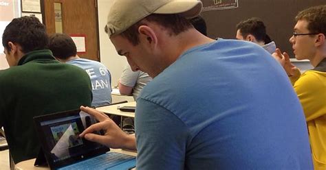 This Guy Is Browsing Imgur In My Calculus Class Imgur