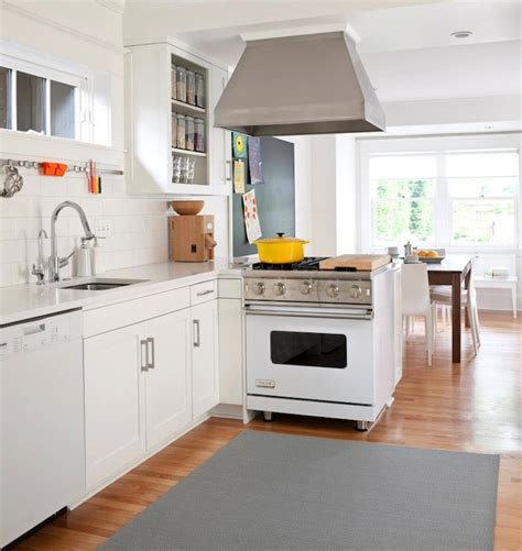 Cooktop On Kitchen Peninsula Design Ideas