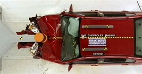 자동차 선택 1순위는 뭐니뭐니해도 안전