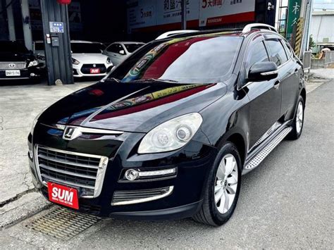 中古車 全車原鈑件 旗艦版 4wd 環景影像 衛星導航 天窗 電動尾門 Ikey免鑰匙摸門 恆溫空調 超低里程 僅跑10萬公里luxgen