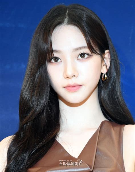 [포토]카리나 신비로운 매력 스타투데이