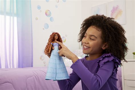 Disney The Little Mermaid Transforming Ariel Fashion Doll Switch From