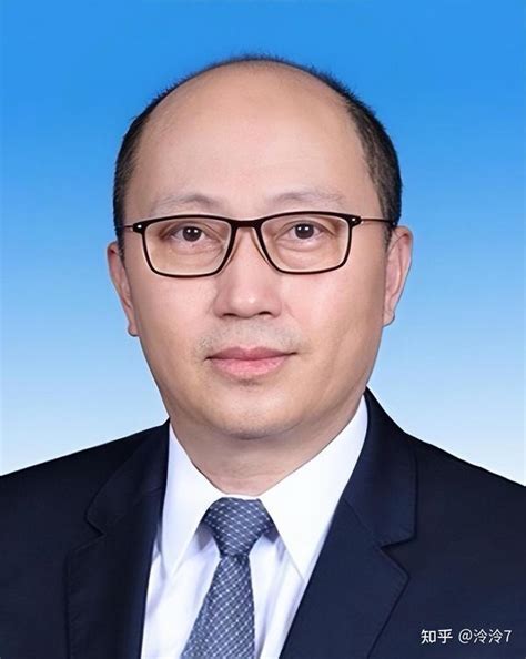 中央港澳办公室现任领导简介 知乎