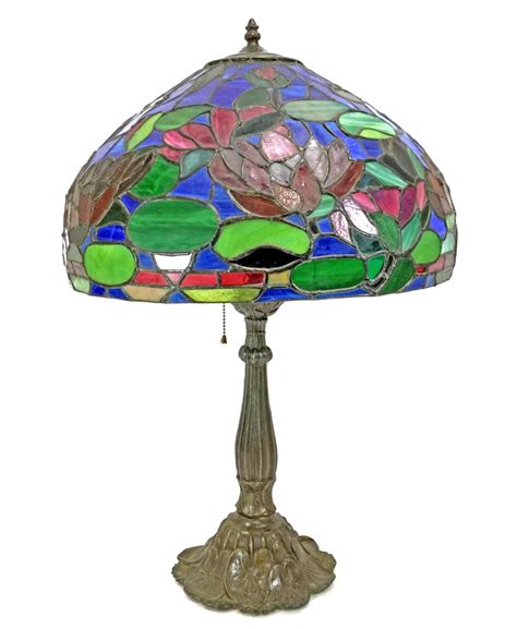 Lot Art Nouveau Style Stained Glass Table Lamp
