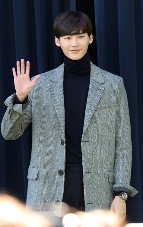 배우 이종석 어제부터 자카르타에 억류 여권도 뺏겨” 중앙일보