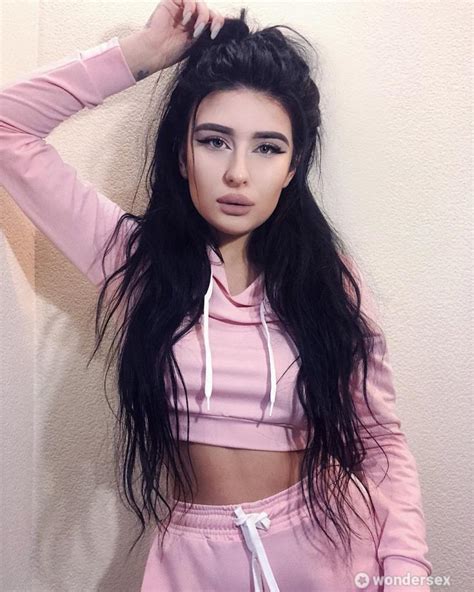 Девушка 30 лет хочет найти мужчину в Москве — объявление №18423 от 17 Августа 2025 на ЧудоСекс