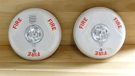 System Sensor Pc2w Ceiling Mount Fire Alarm Horn Strobe Youtube