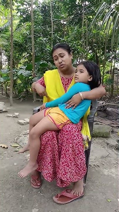 Shorts লুঙ্গির তলায় নড়ে চড়ে 😂😂 Youtube