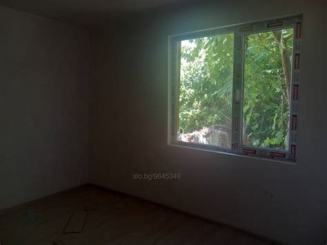 Хасково Самостоятелна къща близо до центъра Едноетажна къща 70 кв м РЗП 380 кв м двор Къщи