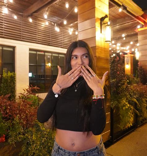 Js A Hot New Bombshell Has Entered The Villa 💋 Instagram