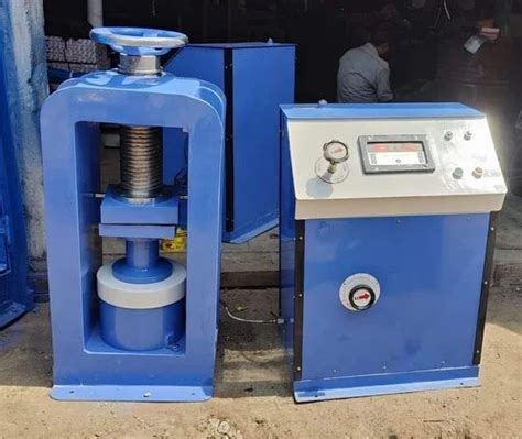 Compression Testing Machine Digital Capacity 1000kn 5000kn At ₹ 85000 In New Delhi