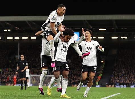 Willian Was All Set To Join Tottenham Only For Their London Rivals