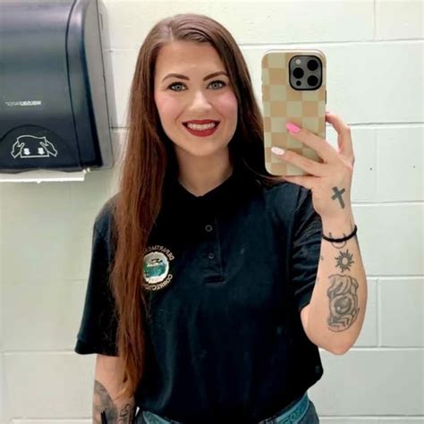 Katlyn Dillard Mrskatlyndillard • Threads Say More