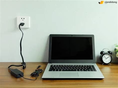 Lỗi Plugged in not charging trên Laptop là gì Cách khắc phục