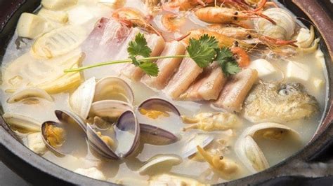 鹹肉鯽魚湯 852 Foodies