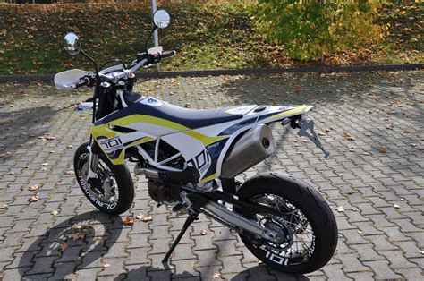 Umgebautes Motorrad Husqvarna 701 Supermoto Von Zweirad Hermann 1000psde
