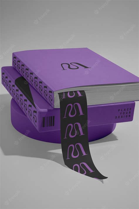 Premium Psd Deluxe Book Mockup Design