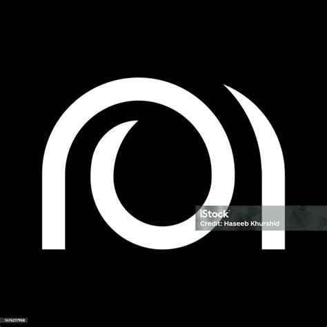 최소 Mp 로고 고급 배경에 Pm 편지의 아이콘입니다 Mp 모노그램 이니셜을 기반으로 한 로고 아이디어 전문적인 다양한 문자 기호와 배경에 Pm 로고 로고에 대한 스톡 벡터