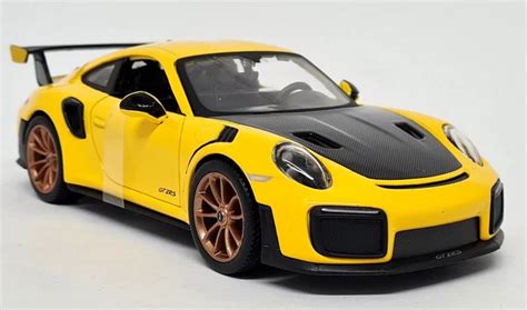 Maisto 124 Porsche 911 Gt2 Rs Yellow Black Diecast Scale Model Car