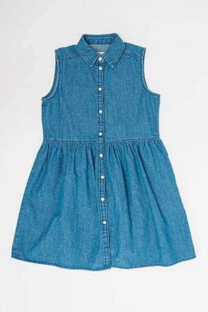 Rochii Fete O Lume De Culori Si Texturi Stil Si Eleganta