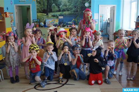 Фотоотчет «День смеха в средней группе 12 фото Воспитателям детских