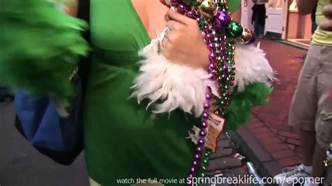 Flashing At Mardi Gras Eporner