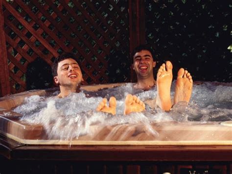 Python 带你去旅行：手把手教你自动查询航班信息 坎德人的小包包