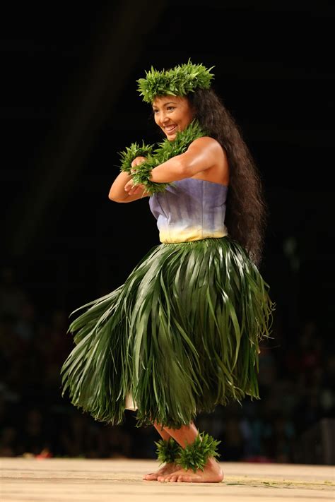 2015 Miss Aloha Hula Hawaiian Woman Hawaiian Hula Dance Hawaiian Dancers