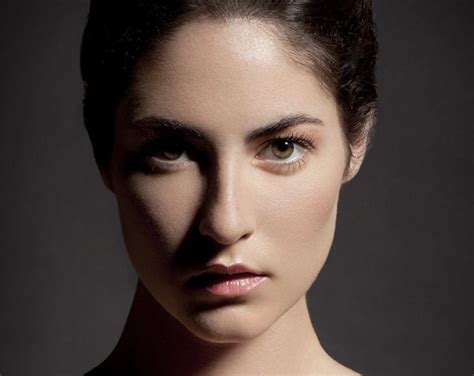 Woman Dramatic Lighting Interesting Facesexpressions Portrait