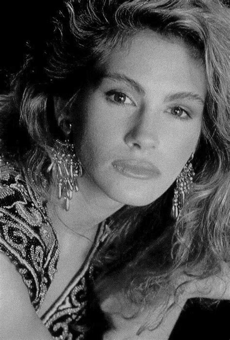 𝒇𝒊𝒏𝒂𝒍𝒍𝒚𝒊𝒎𝒈𝒐𝒏𝒏𝒂𝒍𝒊𝒗𝒆 🥢 In 2023 Julia Roberts Julia Hollywood Glamour