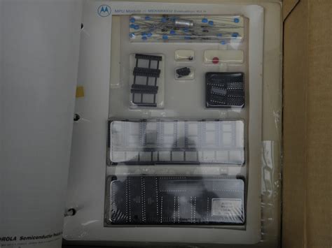 Motorola Mek 6800 D2 Microprocessor Trainer Kit